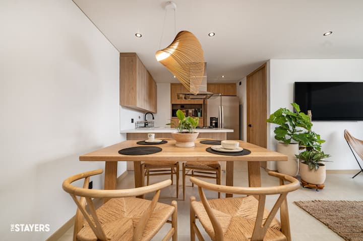 Pool |Gym | 2br Stylish Condo Ac & Fast Wifi - Medellín