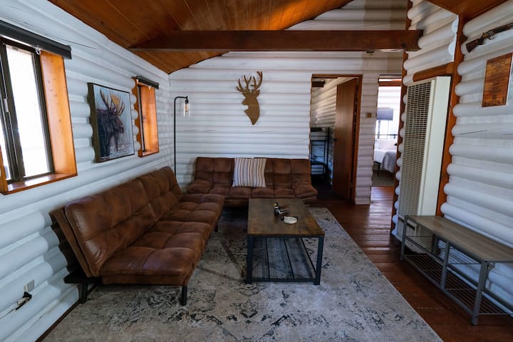 Hunters Lair - Mount Laguna, CA