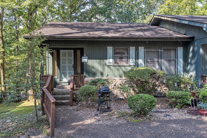 12 Trevino Place - Hdtv, Wifi. Economy Town Home N - Hot Springs Village, AR