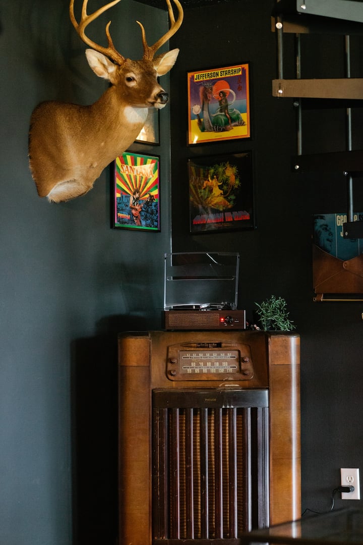 Peaceful 3br Cabin | Pool & Riverwalk Access - Millbrook, AL