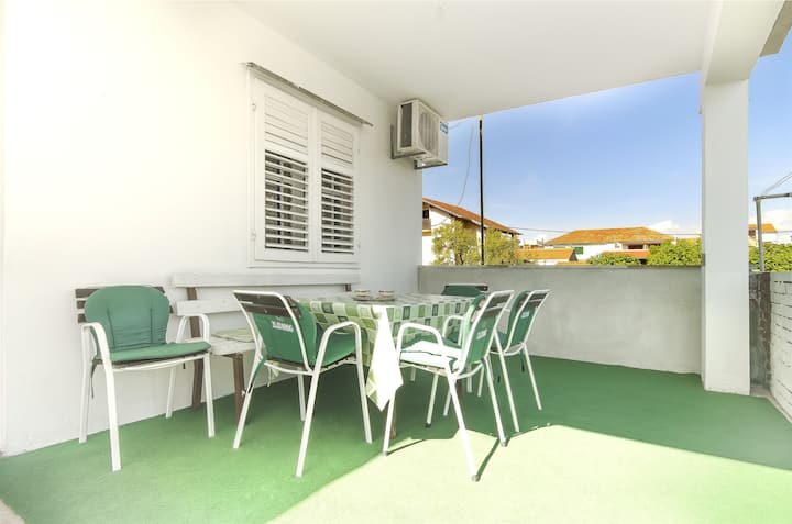 Appartement Niko (40371-a1) - Pirovac