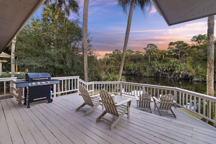 Spacious & Modern Home- Pond Views, Close To Beach - Kiawah Island, SC
