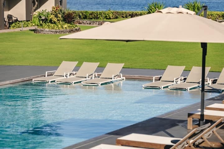 Enjoy The Sand And Surf! 2 Great Units, Pool! - Kahului, HI