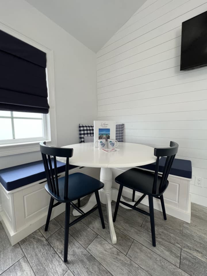 Steps To The Beach Bungalow #11 - Treasure Island, FL