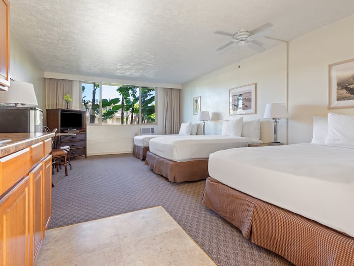 Budget-friendly Stay! Pool, Pets Allowed! - Maui, HI
