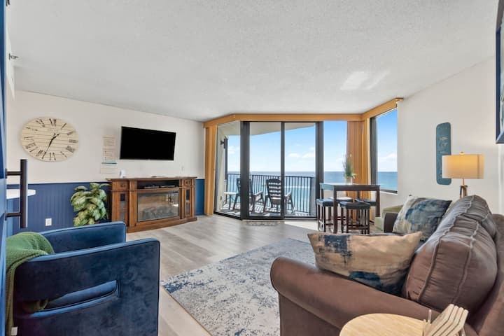 "The Blue Pearl" #910 W-sleeps 4-gulf Views - Panama City Beach, FL