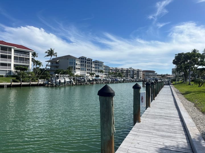 Vantage Point 115 - Marco Island, FL