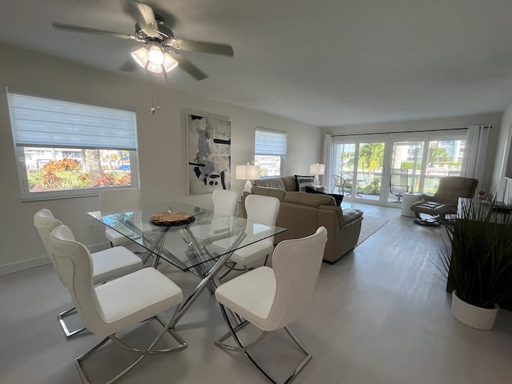 Vantage Point 115 - Marco Island, FL