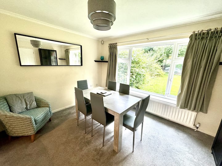 3 Bedroom, Spacious Home From Home. - Wantage