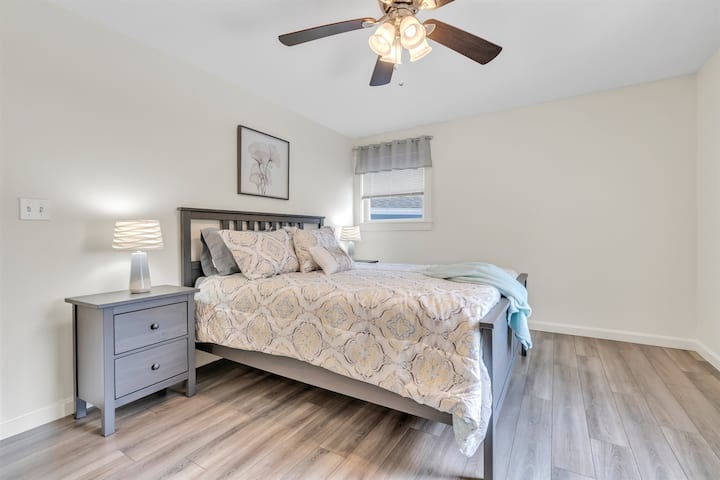 Beautiful Home With Oceanview & Game Room - Rockland, ME