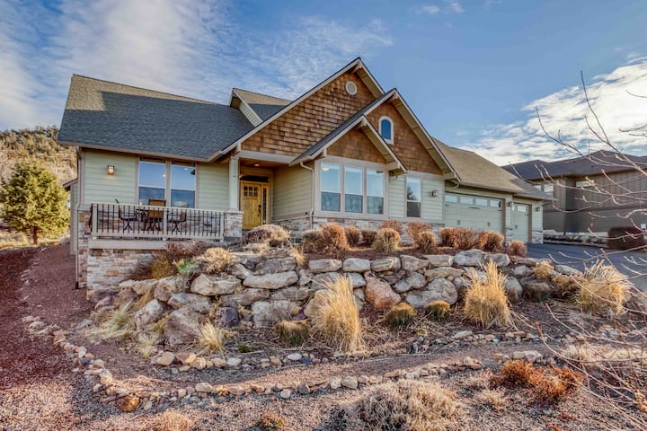 Hot Tub-dog Ok-high Desert And Cascade Views - Eagle Crest, OR
