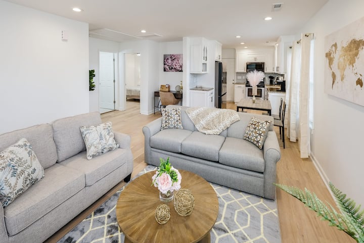 5 Min Walk To Dt Davidson| Firepit, Pet Friendly - Davidson, NC