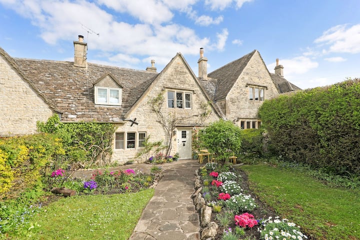 3 Bed Cotswold Holiday Home - Primrose Cottage - Stroud