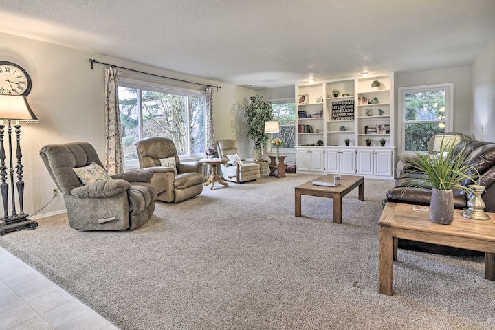 Portland Area Home, 32 Mi To Mt Hood! - Sandy, OR