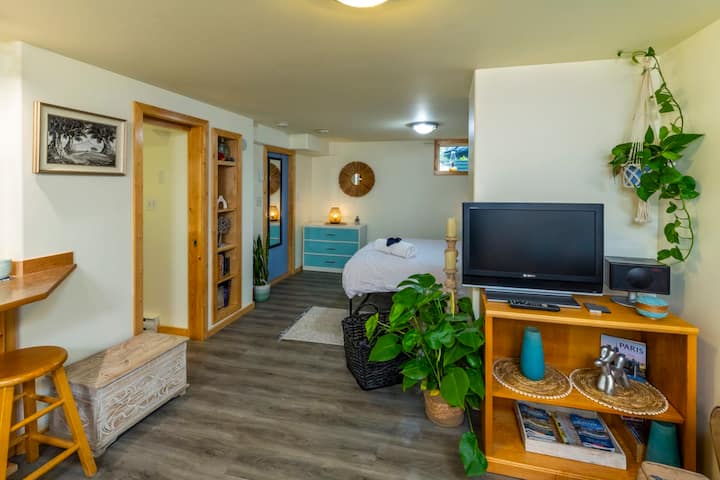 Nn - The Atelier - Riverdale 1-bed 1-bath - Whitehorse, Canada