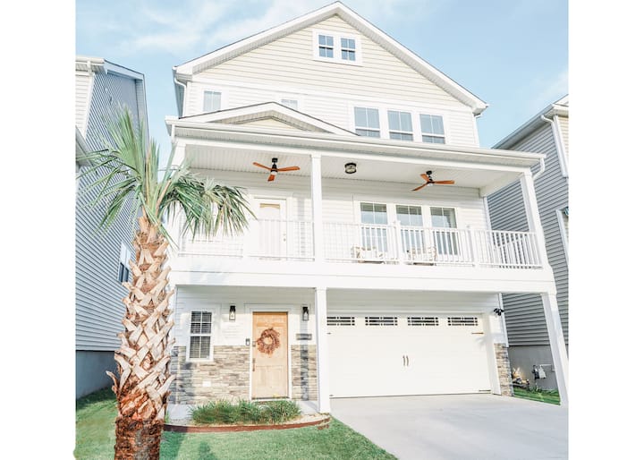 Eastbay Getaway 4 Br Pet Friendly Steps To Beach - Hampton, VA
