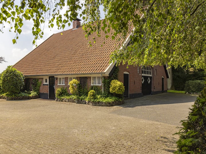 Familieboerderij By Interhome - Oldenzaal