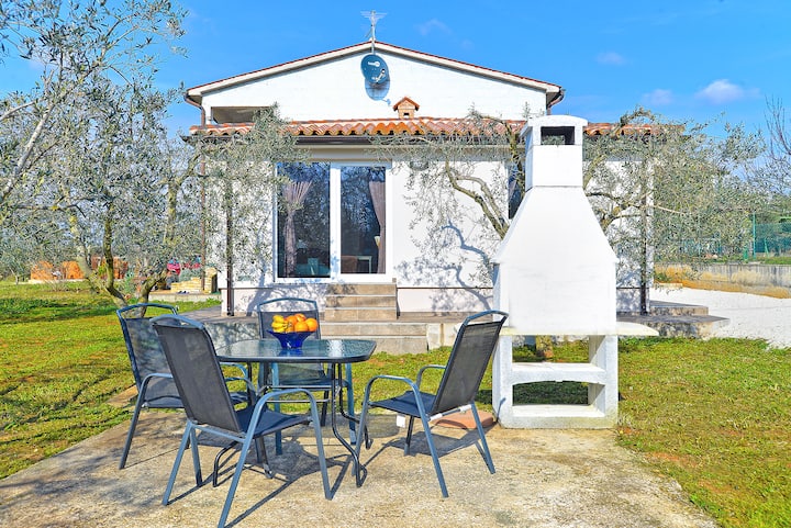 House 2219/65854 - Pula