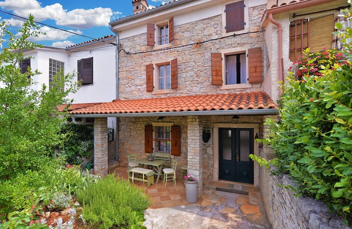 House 1715/17721 - Premantura