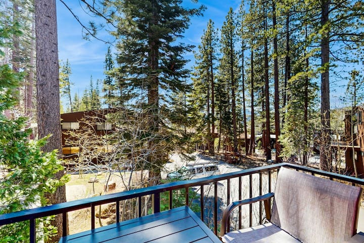 Lovely Tree-view 3br Condo With Deck & Grill - Tahoe City, CA