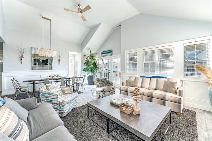 Beach Block 5bd/4bth W/elevator! - Ocean City, NJ