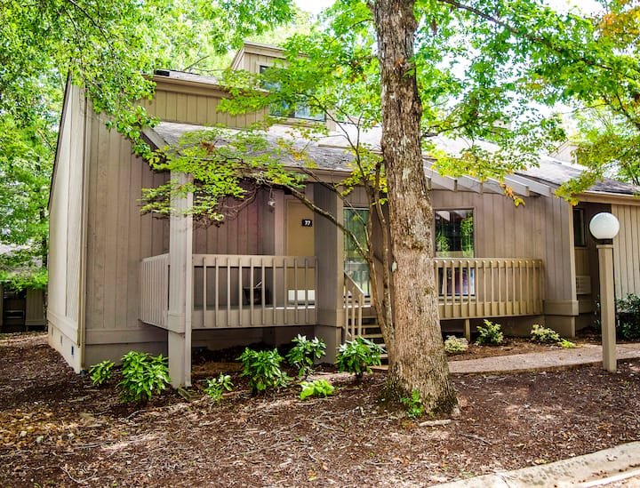 Golf Themed Two Bedroom Villa In Resort Community - Fairfield Glade, TN