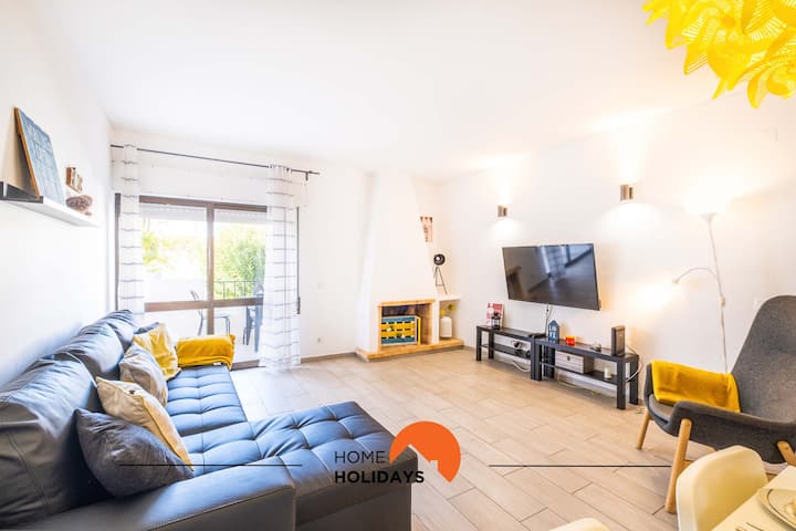 #112 Oura Apartment | Pool & Nightlife - Albufeira