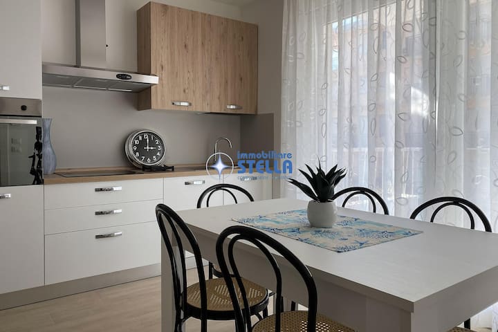Modern Apt. Medusa * Int. 4 - Jesolo