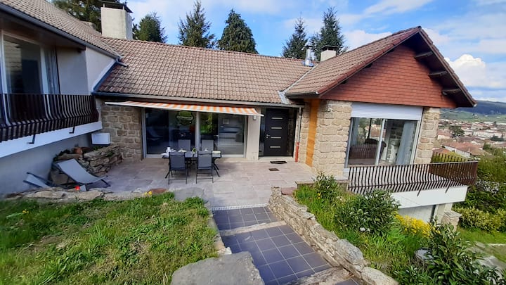 Maison Spacieuse à Langogne, Jardin - Langogne