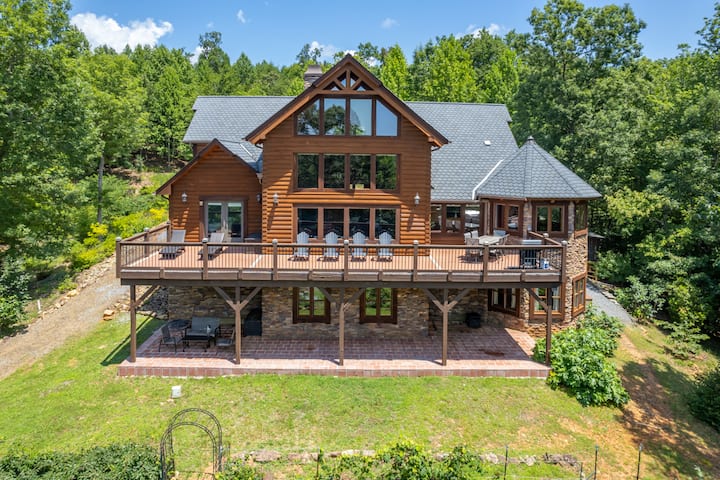 Private 5,000 Sq Ft Cabin Near Lake Lure - Lake Lure, NC