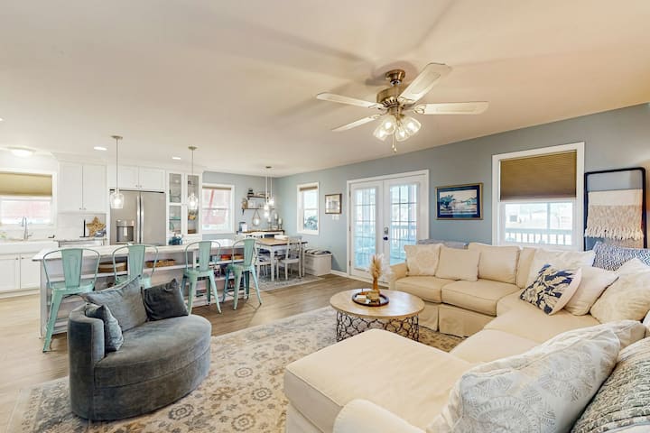 Coastal 3br Dog Friendly | Patio | W/d - Surf City, NC