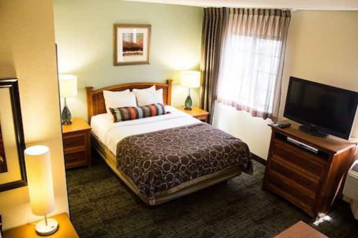 Three Units With Swimming Pool, Parking! - Irving, TX