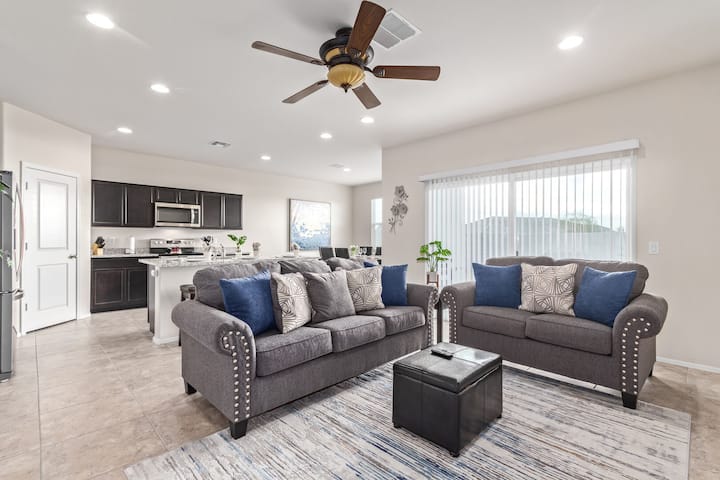 Brand New Home! Casa Grande Charmer! - Casa Grande, AZ