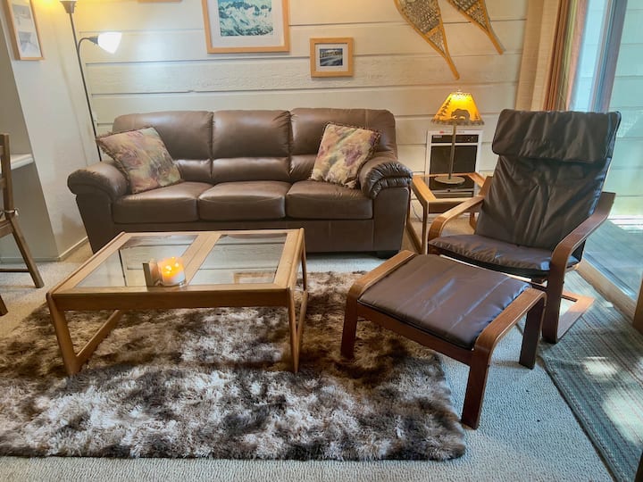 Mountain Shadows #F02 - Near Shuttle & Shopping! - California