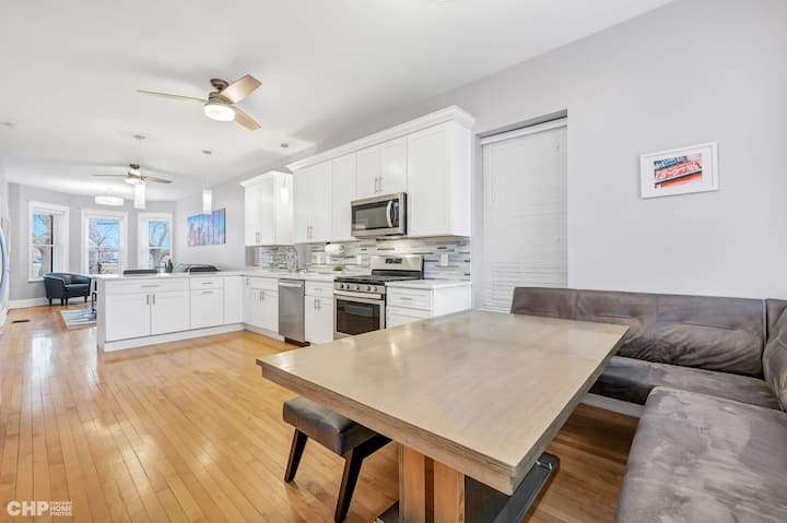 Rear Deck. Back Yard. Across From Park - Chicago, IL