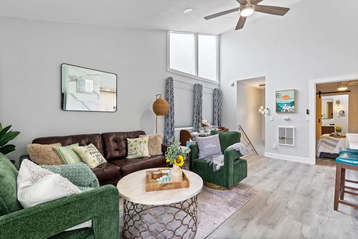 Endless Sunset- Near Beach, Surf And Pet Friendly! - Huntington Beach, CA
