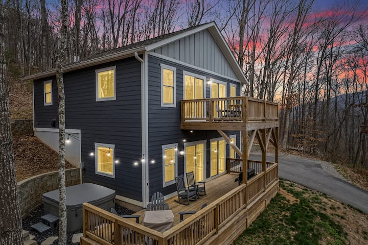 15 Mins To Avl|hottub|views|fire Pit|bbq - Swannanoa, NC