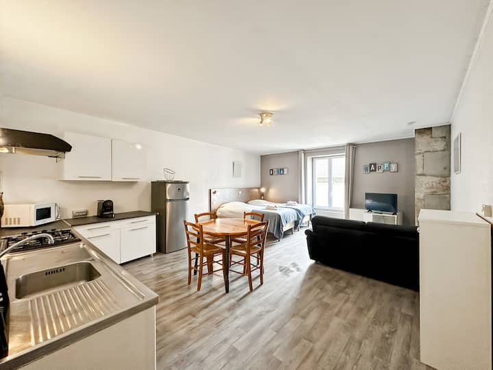 Studio 2 Pers. / 450 M Des Thermes - Antraigues-sur-Volane