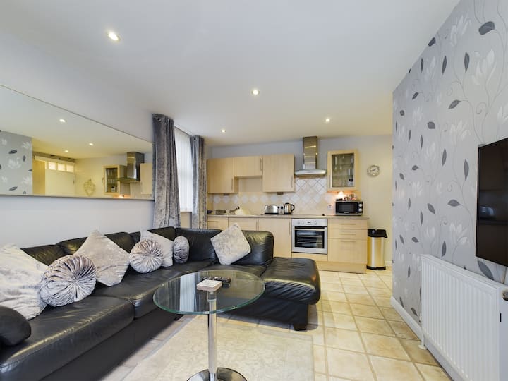 Luxury 1 Bed Apt, Beach Front With Side Sea View - Blackpool