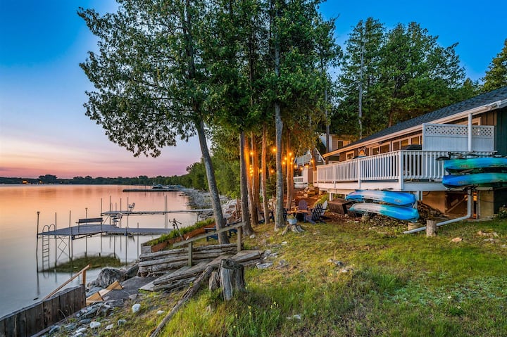 Insta-worthy Waterfront Cottage With Hot Tub - Newport State Park, Ellison Bay