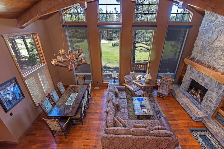 Stonegate #02 | Luxe Condo W/ Foosball Table - Mammoth Lakes