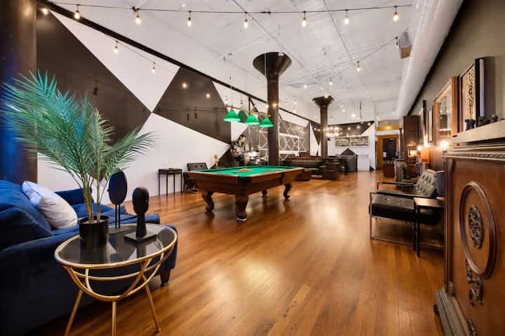 Huge Entertainers Loft In Dtla! - Los Angeles, CA