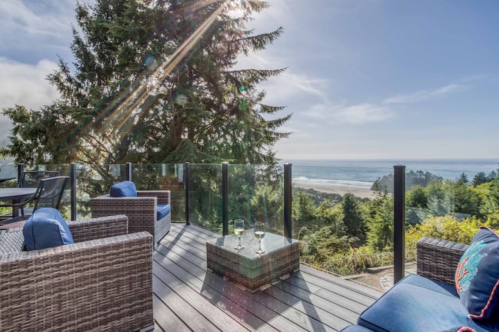Panoramic Ocean Views-hot Tub-bonus Room - Neskowin, OR