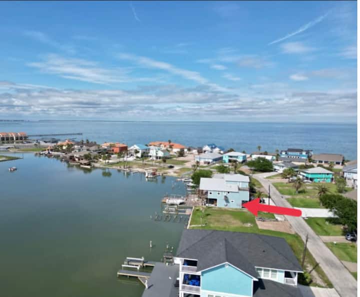 Waterfront Guest Suite L Dock Access L Boat Slip - Rockport, TX