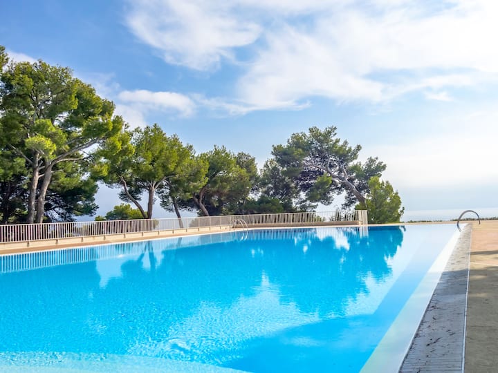 Athéna Résidence By Interhome - Bandol