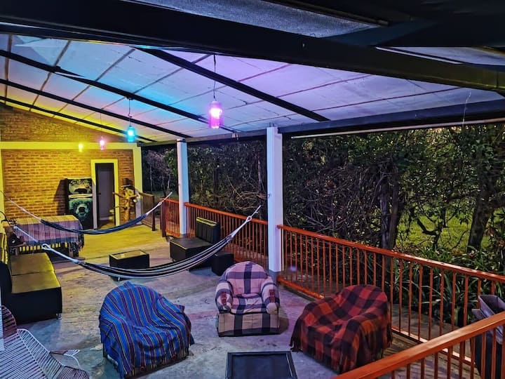 La Guarida Familiar - Cerrito