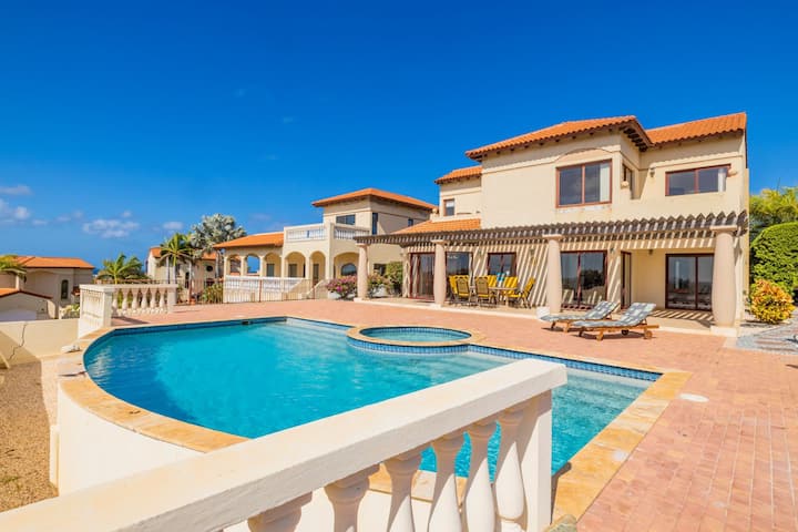 Golf Course Home With Pool And Endless Views - Aruba