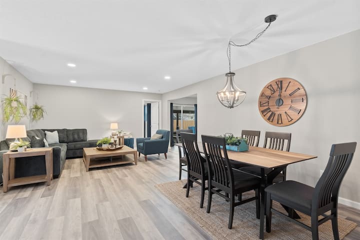 The Banyan Inn ~ Loveland - Loveland, CO