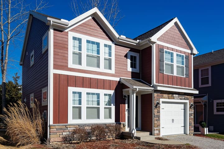 Paradise Haven-2 Pools/hot Tub/game Room! - South Haven, MI