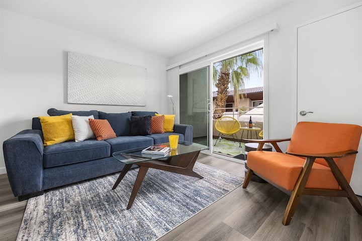Our Biarritz-downtown, Boutique Inspired 1br Condo - Palm Springs, CA